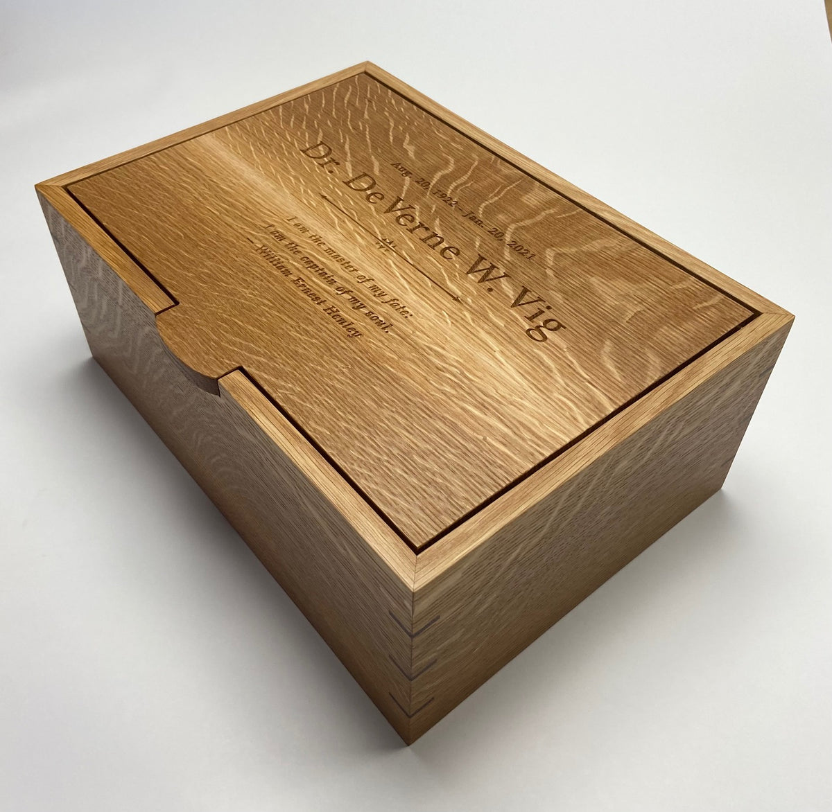 Vig – Hardwood Urn